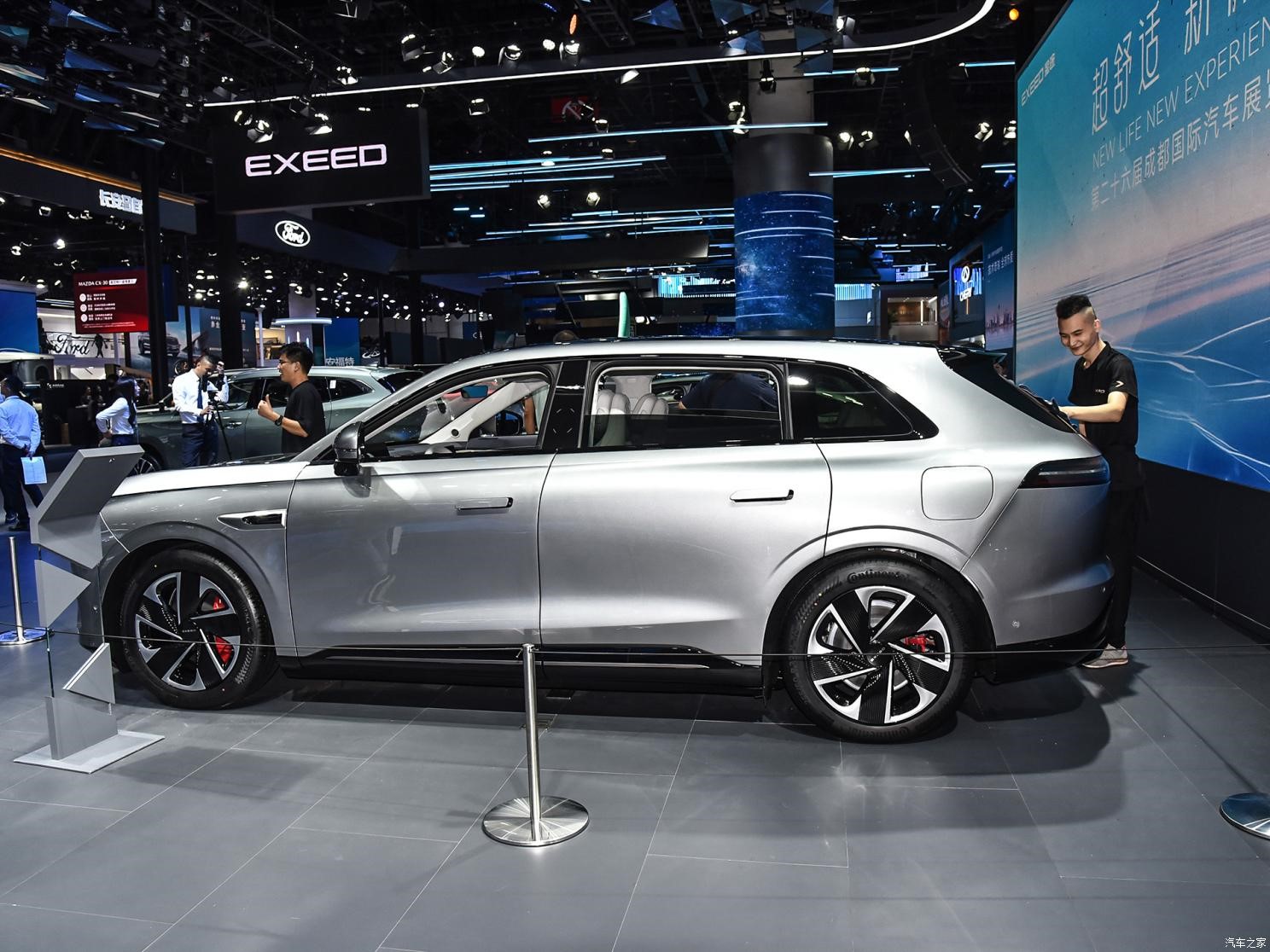 إكسيد ستيرا ET الفاخرة تخرج من خطوط الانتاج والتدشين الرسمي في الربع ...