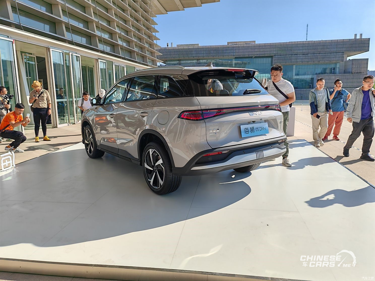 الإطلاق الرسمي لسيارة BYD Hiace 05 الهجينة DM-i موديل 2025 – شبكة ...