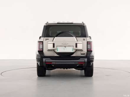 Formula Leopard 8 عملاق الطرق الوعرة من BYD في الأسواق بسعر يبدأ من ...