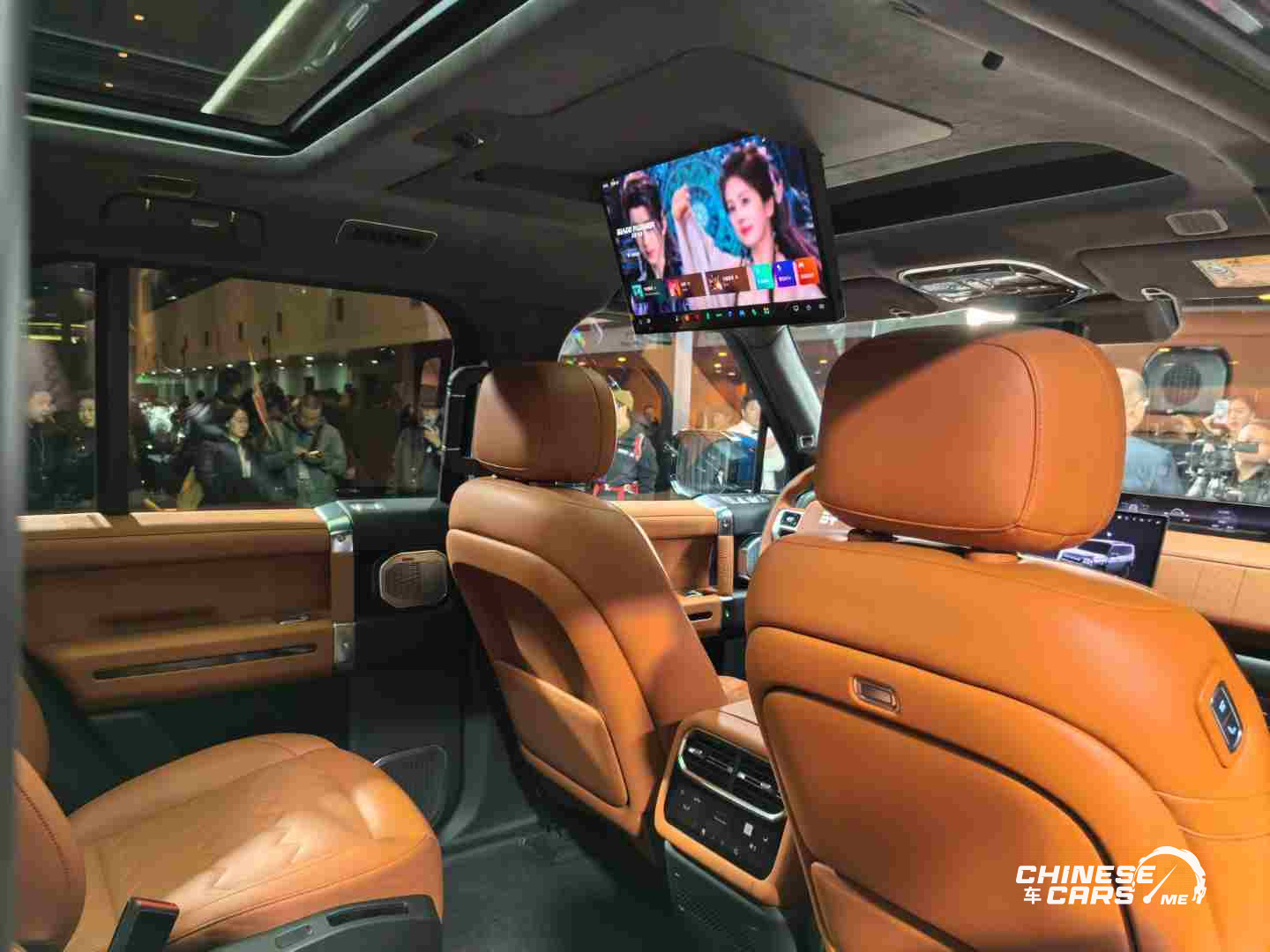 جيتور G700: سيارة الدفع الرباعي الفاخرة للأداء الاستثنائي بقوة تصل إلى 1600 حصان وتطفو في المياه ...